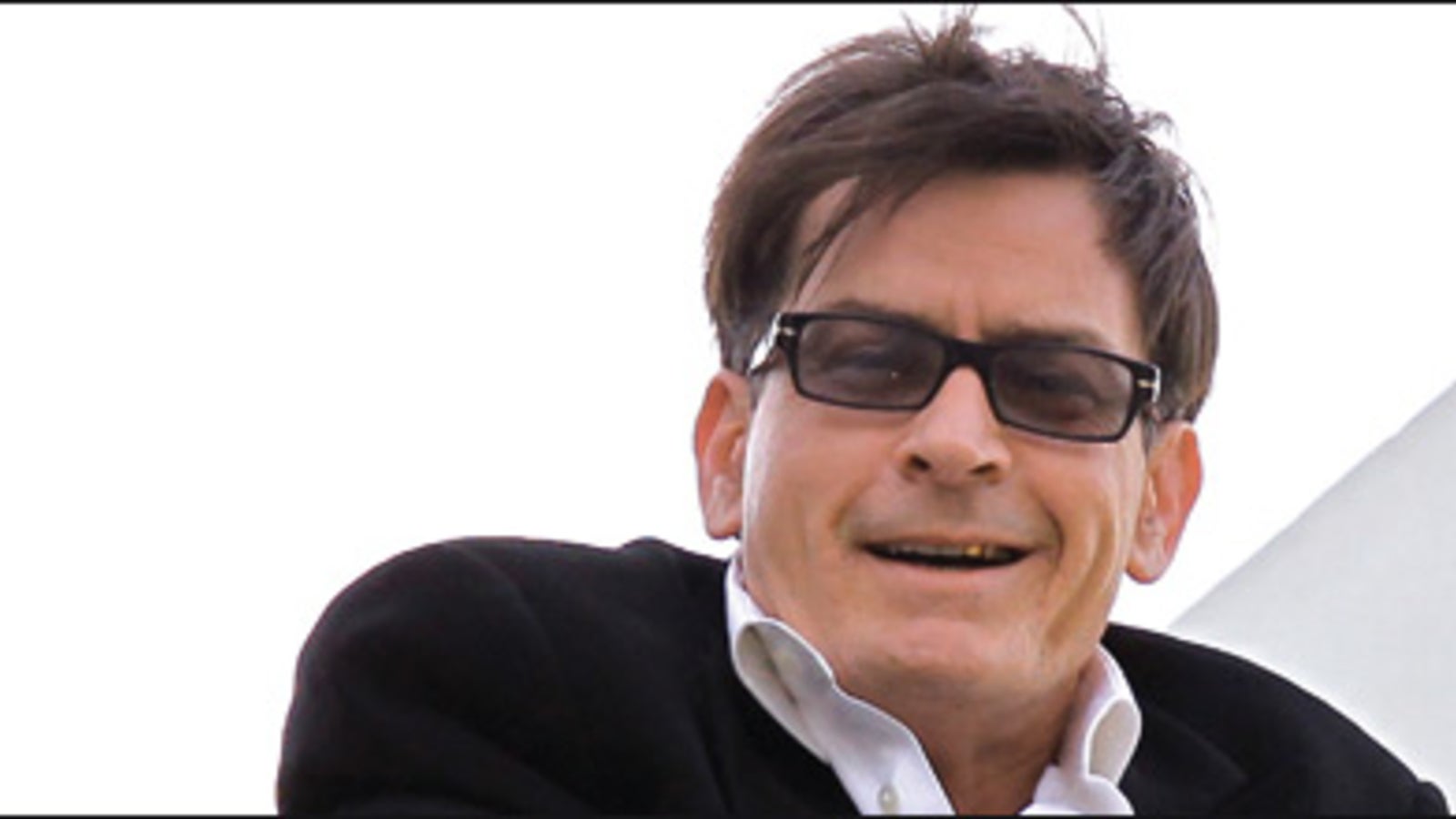 Onkel Charlie wird nach Paris abgeschoben - stars24