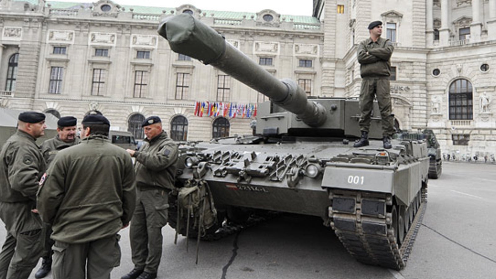 Bundesheer rüstet um 100 Millionen Euro Panzer nach - oe24.at