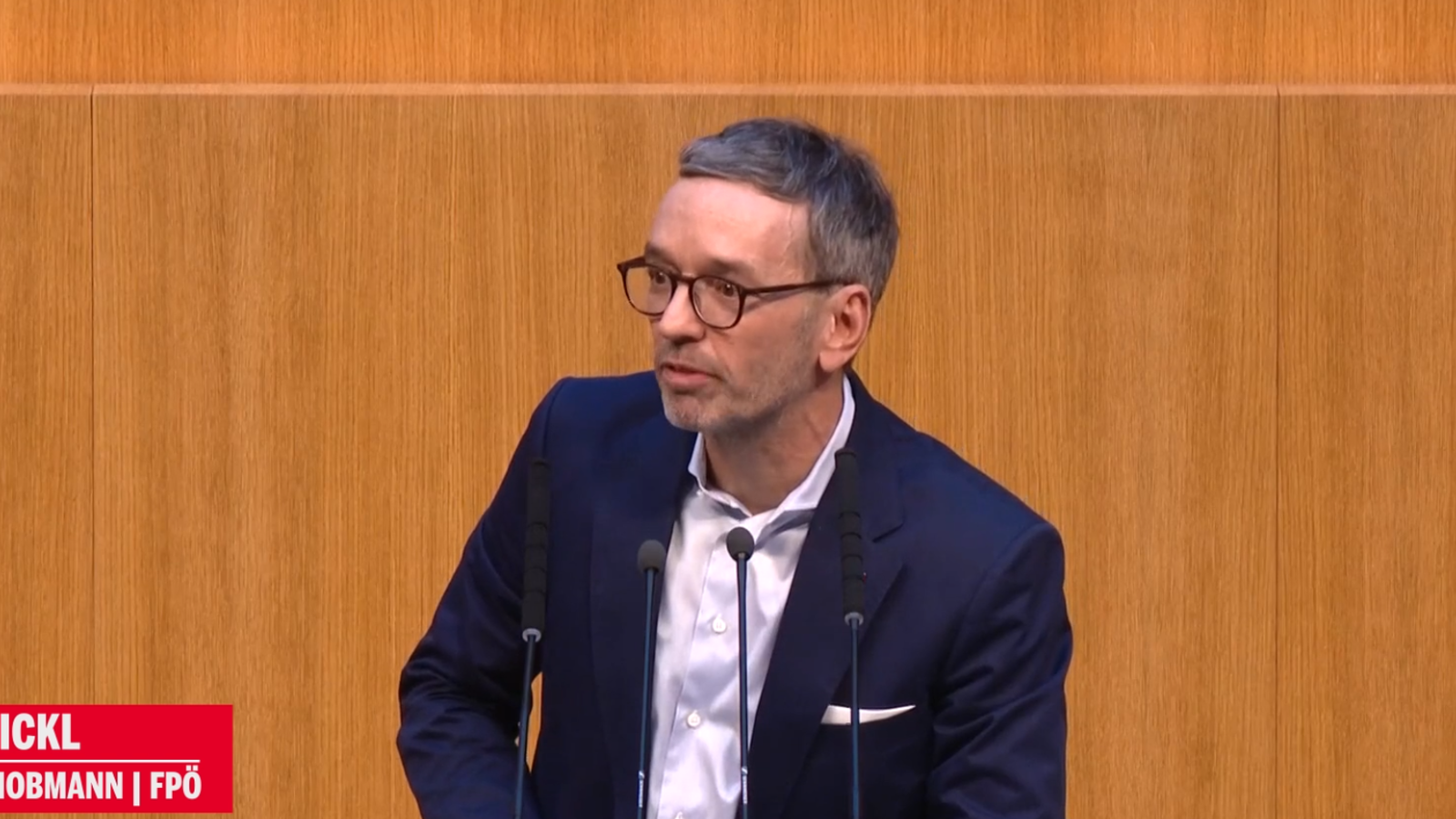 Herbert Kickl | Nulllohnrunde: Hitzige Debatte im Parlament - oe24.tv