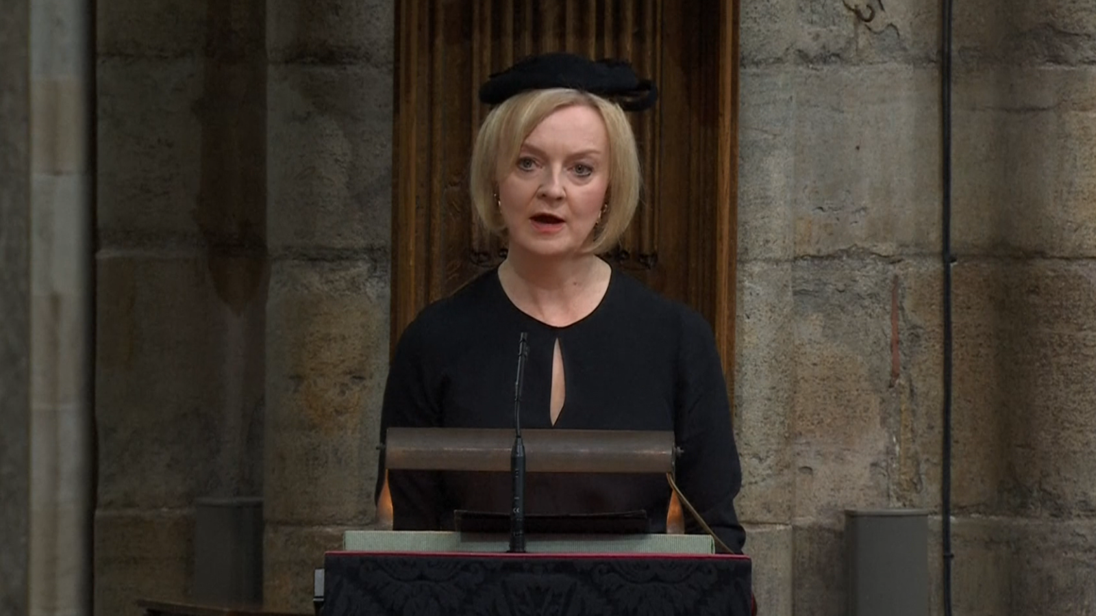 Staatsbegräbnis der Queen: Rede Lizz Truss - oe24.tv