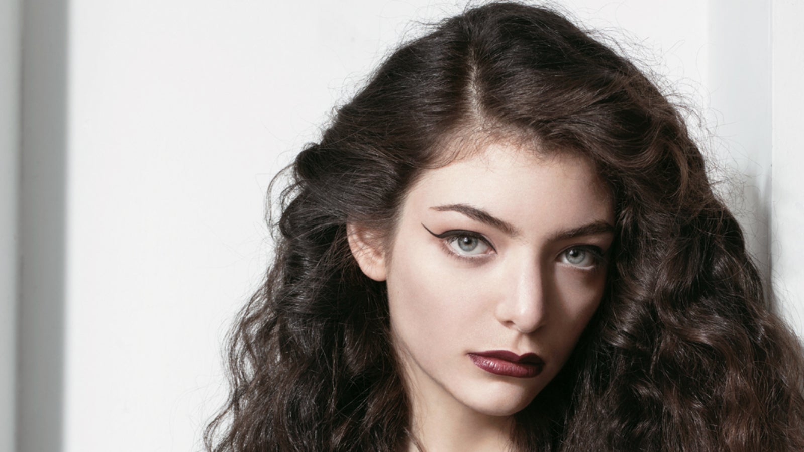 Neuseelands Billie Eilish: Lorde mit neuem Album "Virgin" - stars24