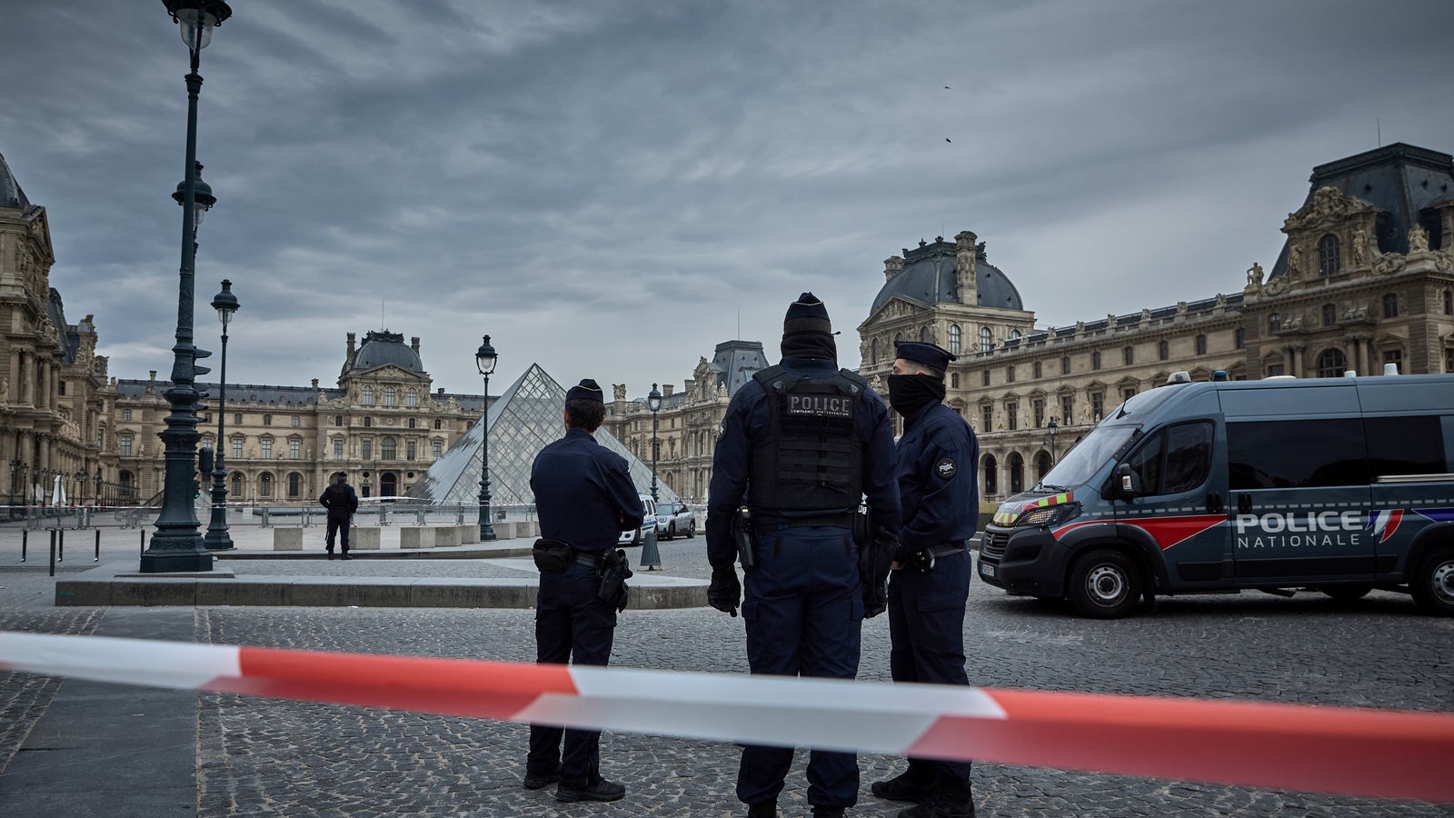 Louvre-Überfall: DIESE Schmuckstücke wurden gestohlen - oe24.at