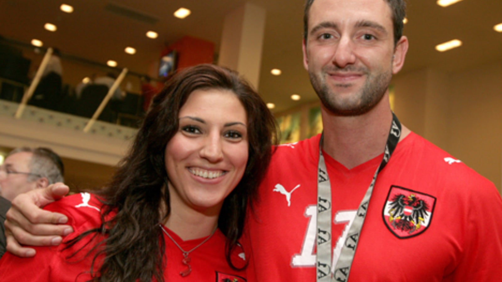 Mirna Jukic & Clemens Doppler sind ein Liebespaar - stars24