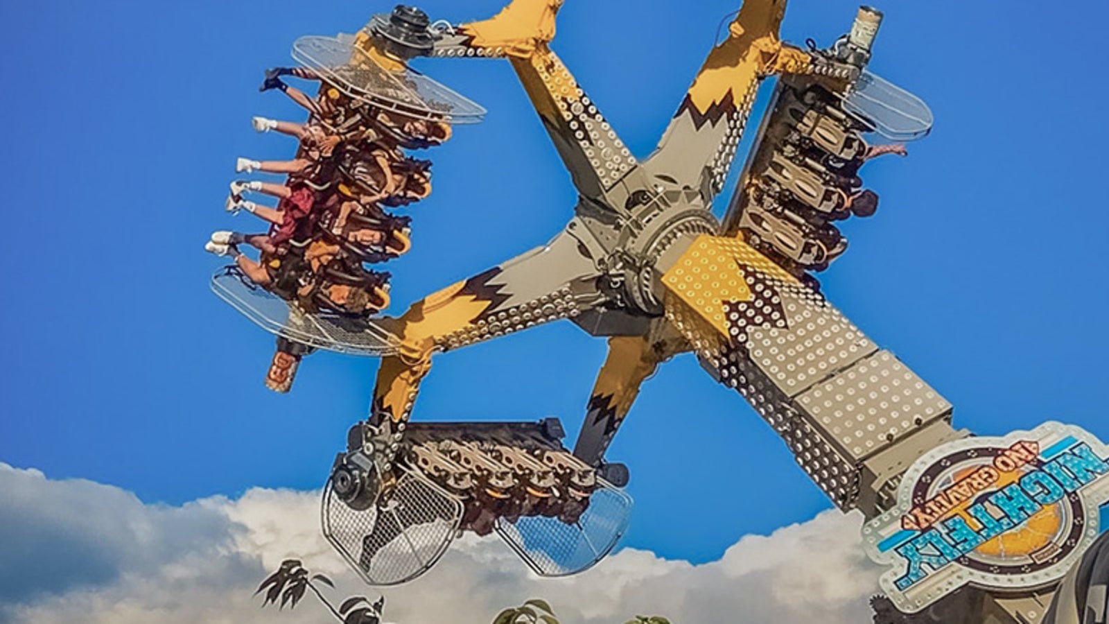 Neues "Nightfly" auch tagsüber ein Überflieger-Fahrgeschäft - oe24.at