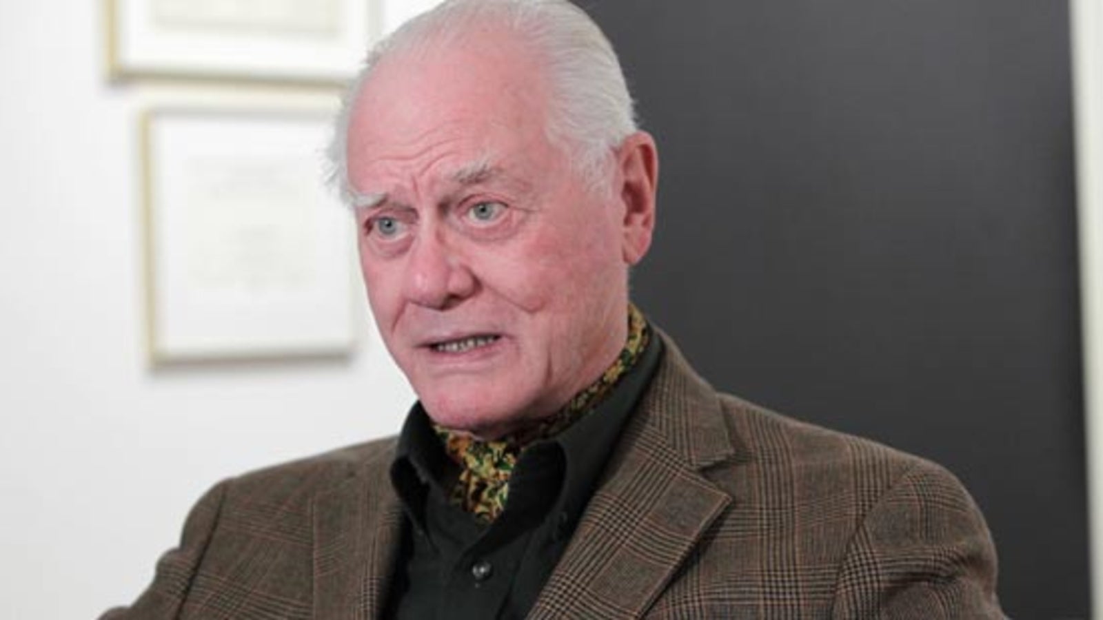 'J.R.' im Spital? Sorge um Larry Hagman - stars24