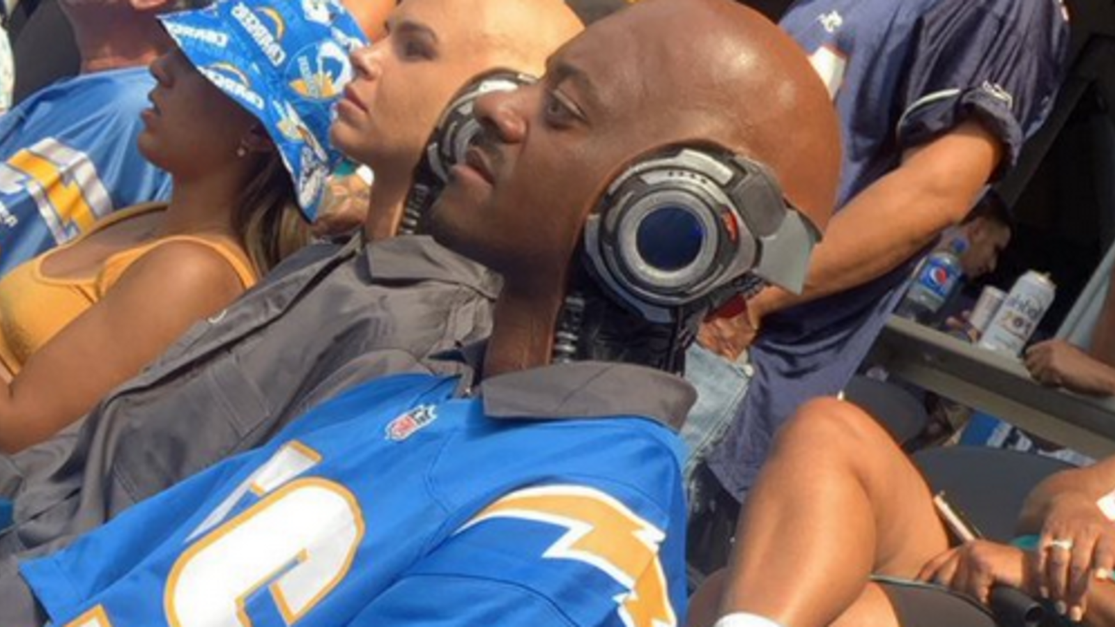 Darum saßen Roboter-Fans bei NFL-Spiel im Stadion - sport24.at
