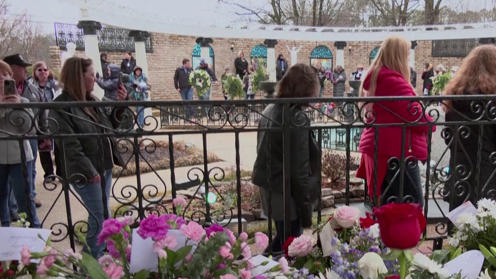 Stars, Fans & Familie gedenken Lisa Marie Presley - oe24.tv