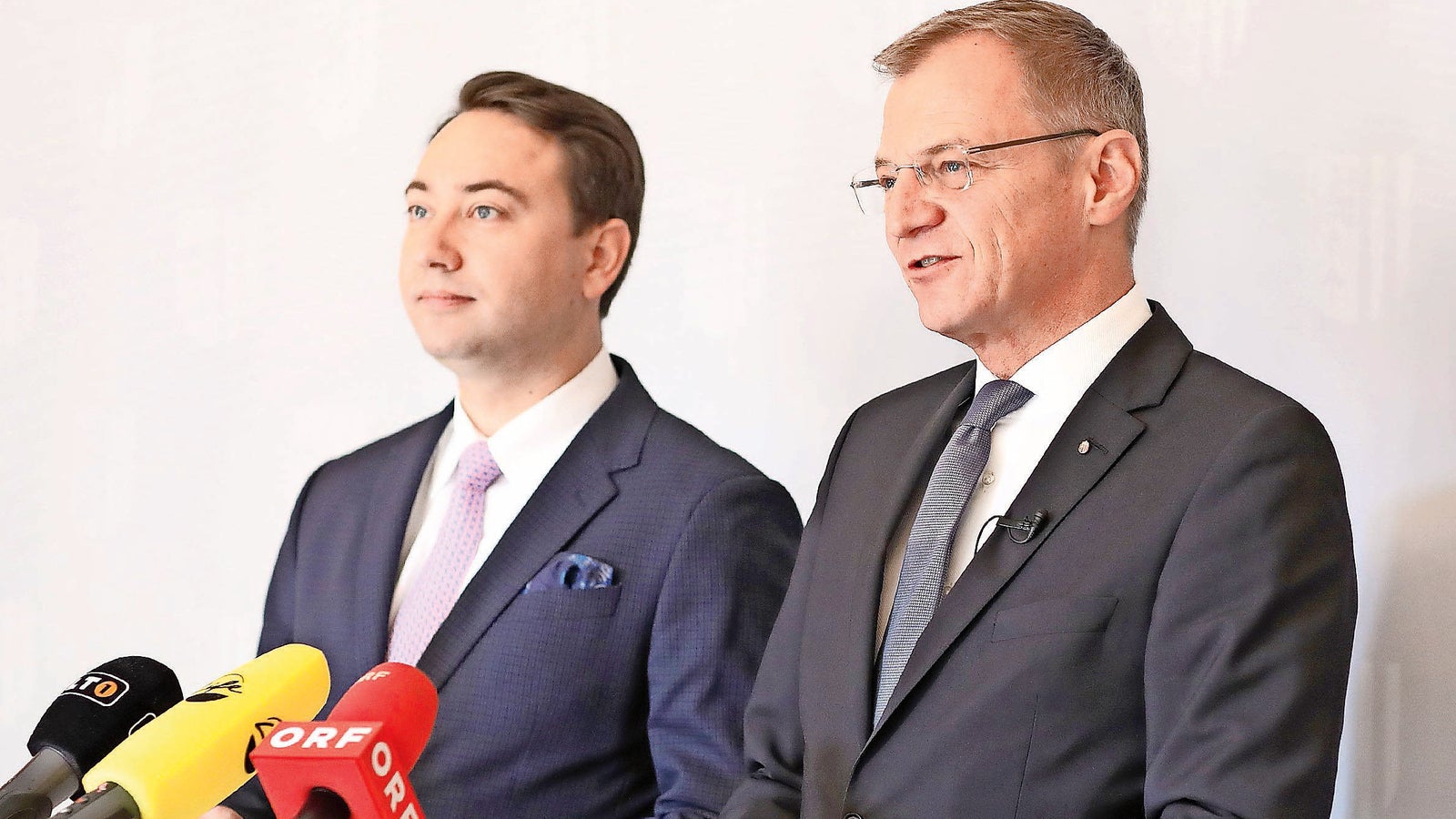 ÖVP und FPÖ präsentieren ihr Regierungsprogramm für Oberösterreich ...