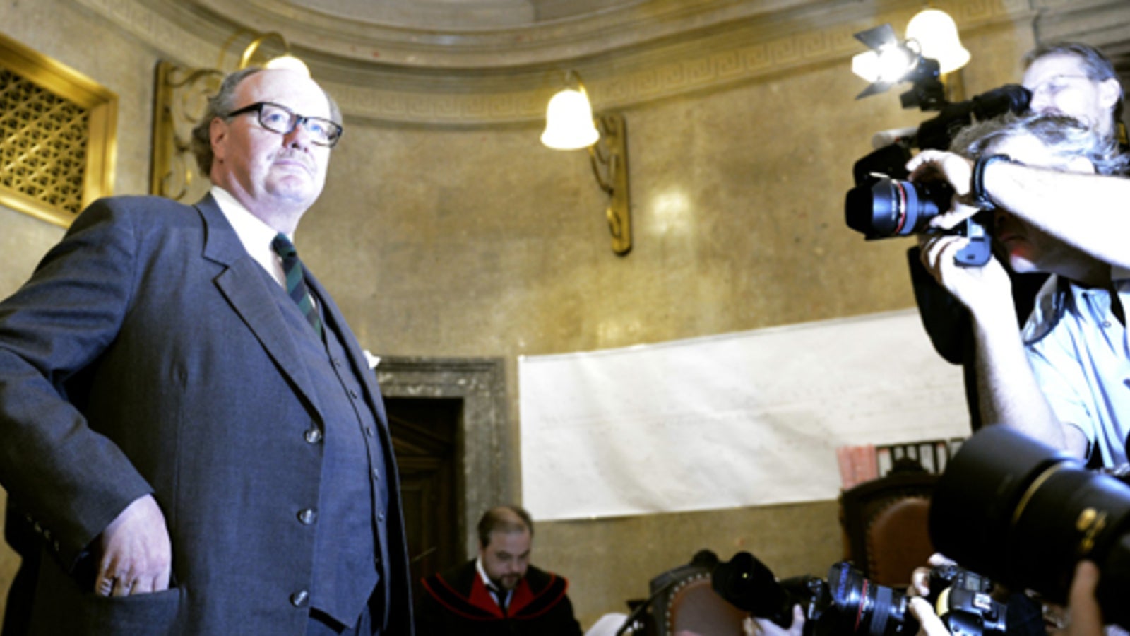 Graf Ali: "Habe zu wenig verrechnet" - Politik-Live