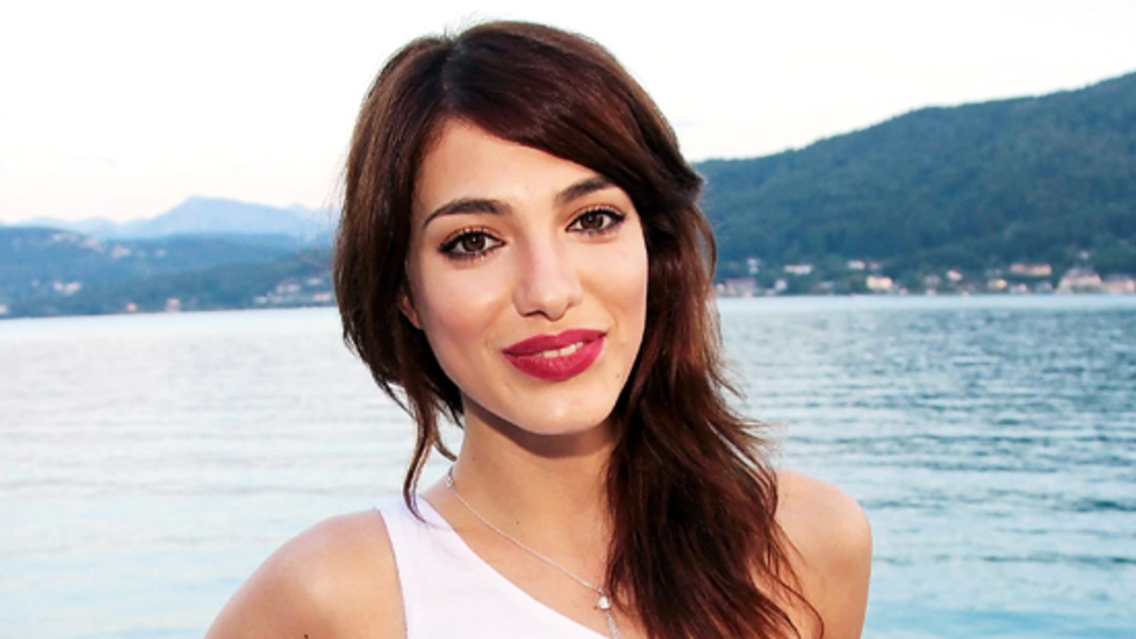 Amina Dagi - Ex-Miss im 4. Monat schwanger - stars24