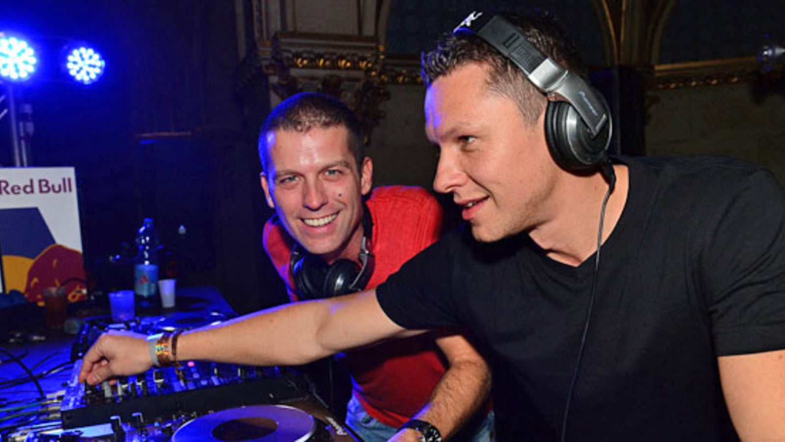 Tom Snow & DJ Observer am Lake - stars24