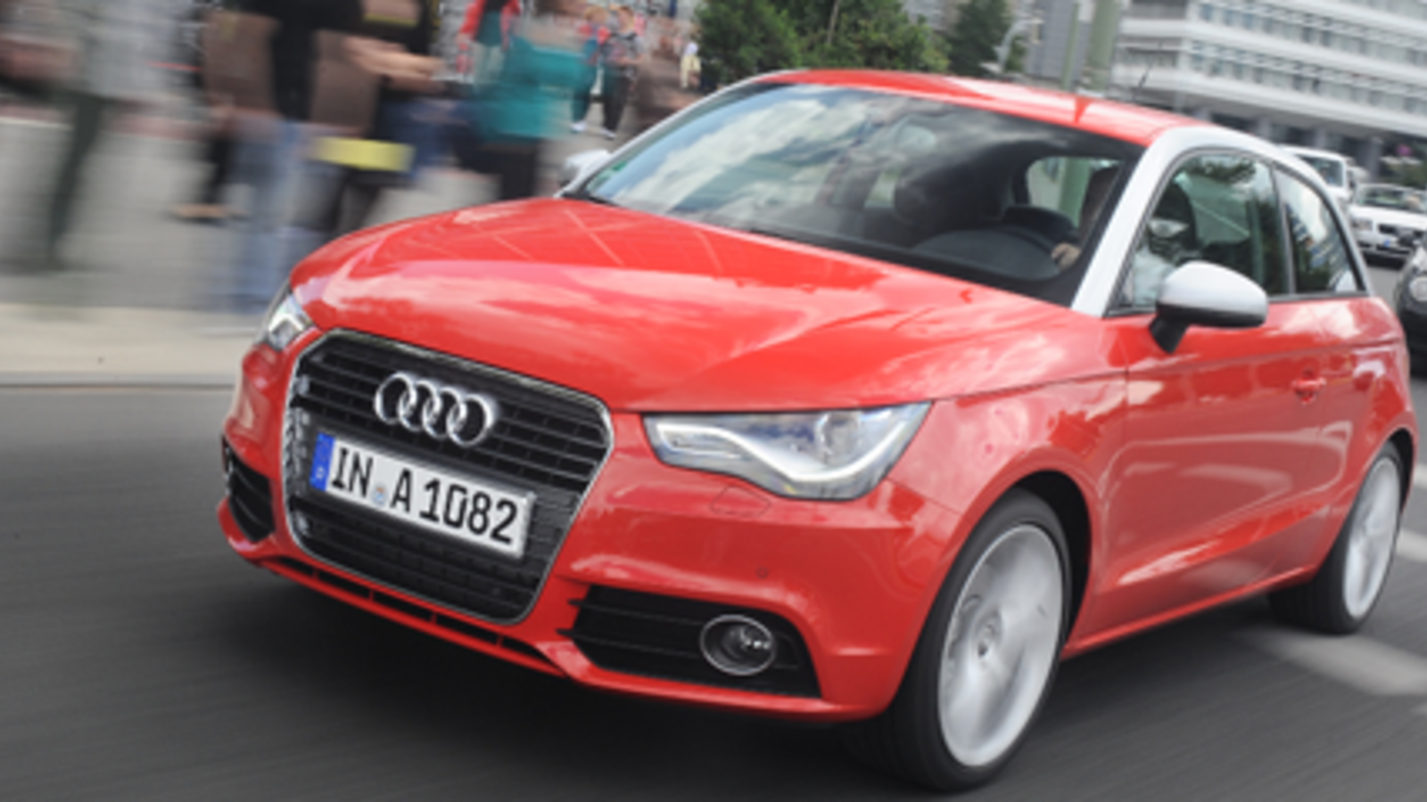 So fährt sich der neue kleine Audi - oe24.at