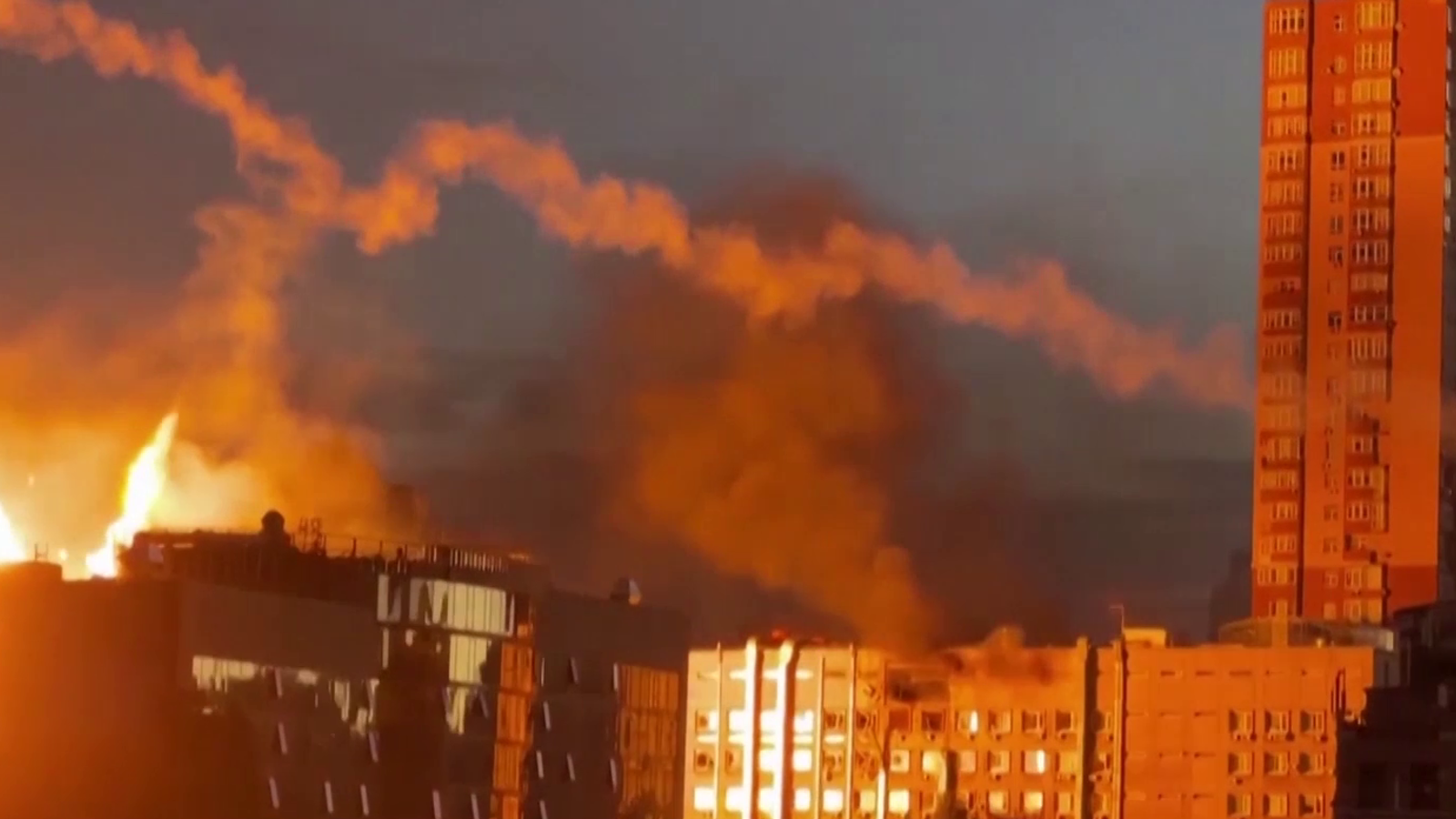 Kreml: "NATO ist nicht mehr Gegner sondern Feind" - oe24.tv