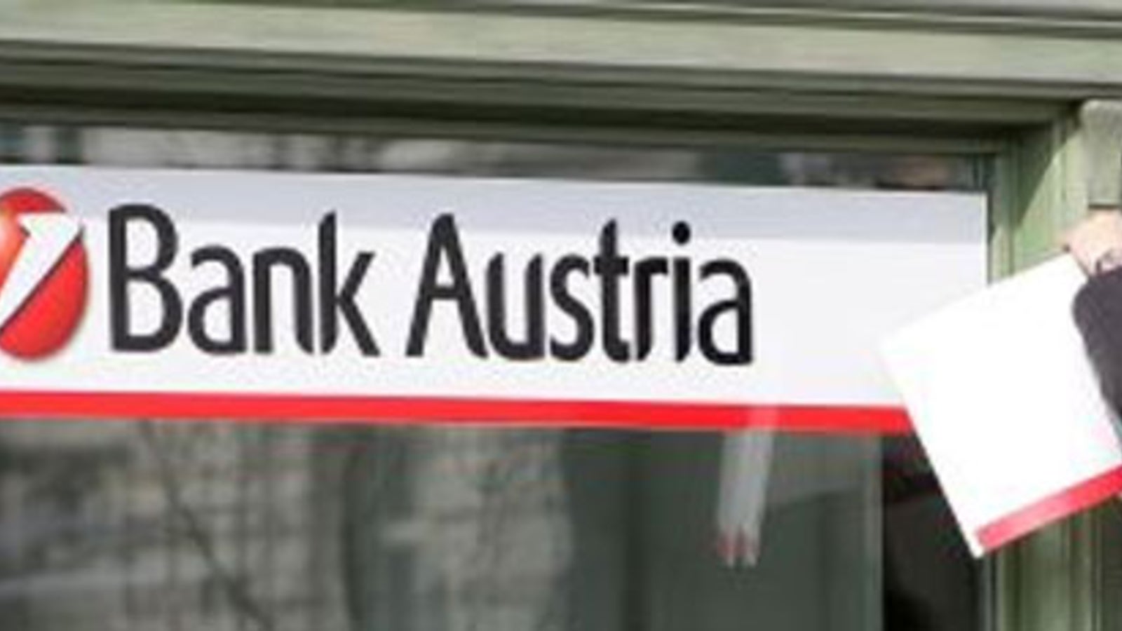 Bank Austria mit ein Drittel weniger Gewinn - Business-Live