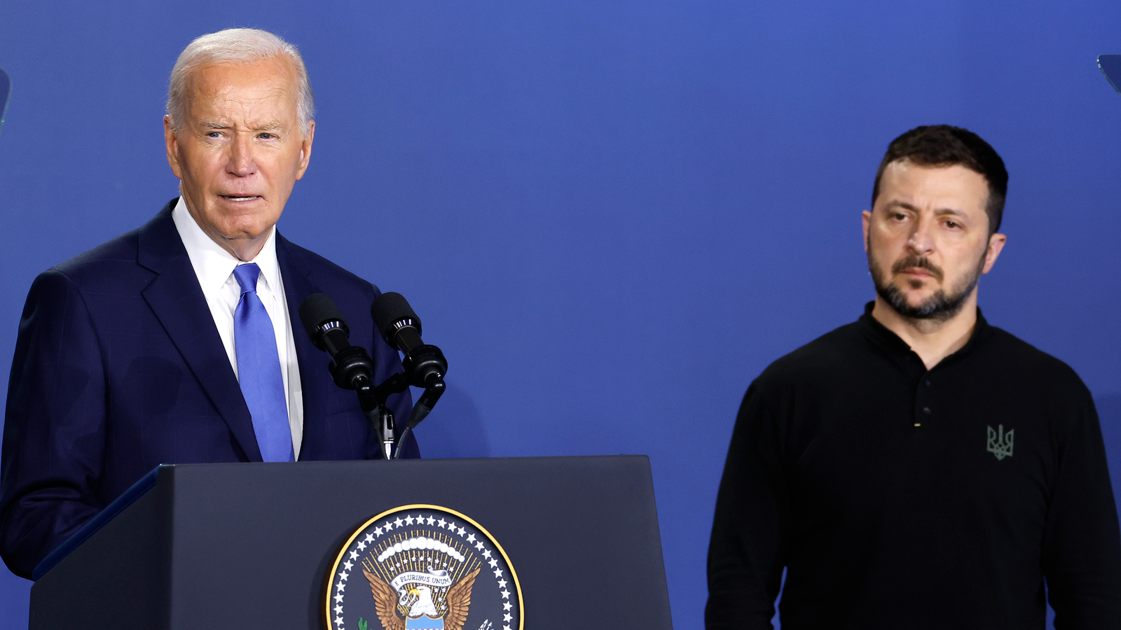 Gerald Grosz | Panne: Biden stellt Selenskyj als Putin vor - oe24.tv