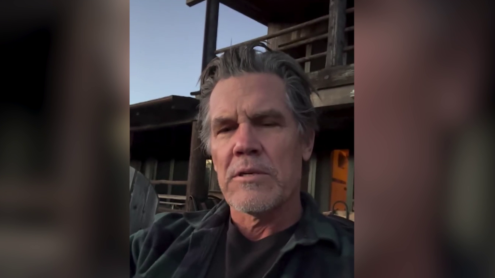 Josh Brolin wurde von Mutter zum Alkoholiker gemacht - oe24.tv