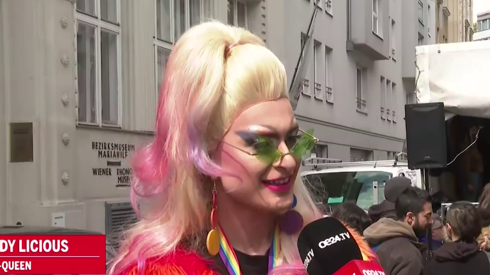 Aufregung um Drag-Queen-Lesung in Wien: Jetzt spricht Candy Licious ...