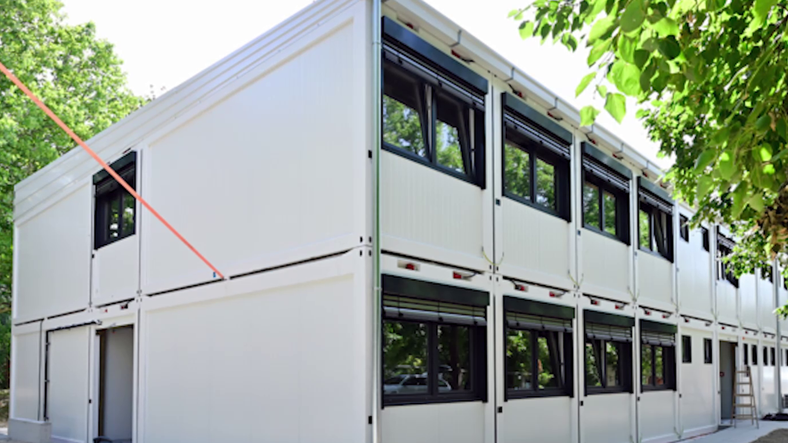 Containerklassen für Wiens Schulen wegen Asylfamilien - oe24.tv