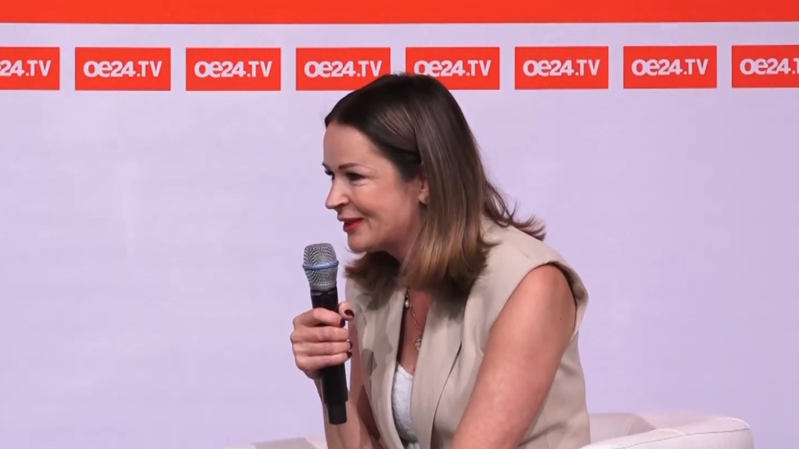 Der oe24 Karriere-Day | Female Empowerment mit Elke Schaffer (A1) - oe24.tv