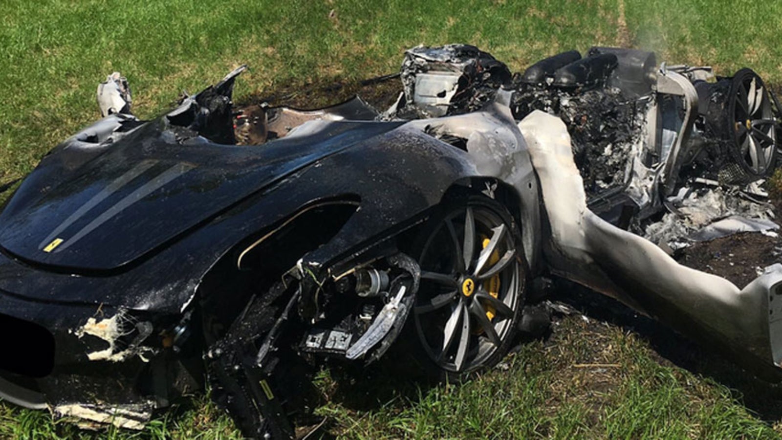 510-PS-Ferrari eine Stunde nach Kauf geschrottet - oe24.at