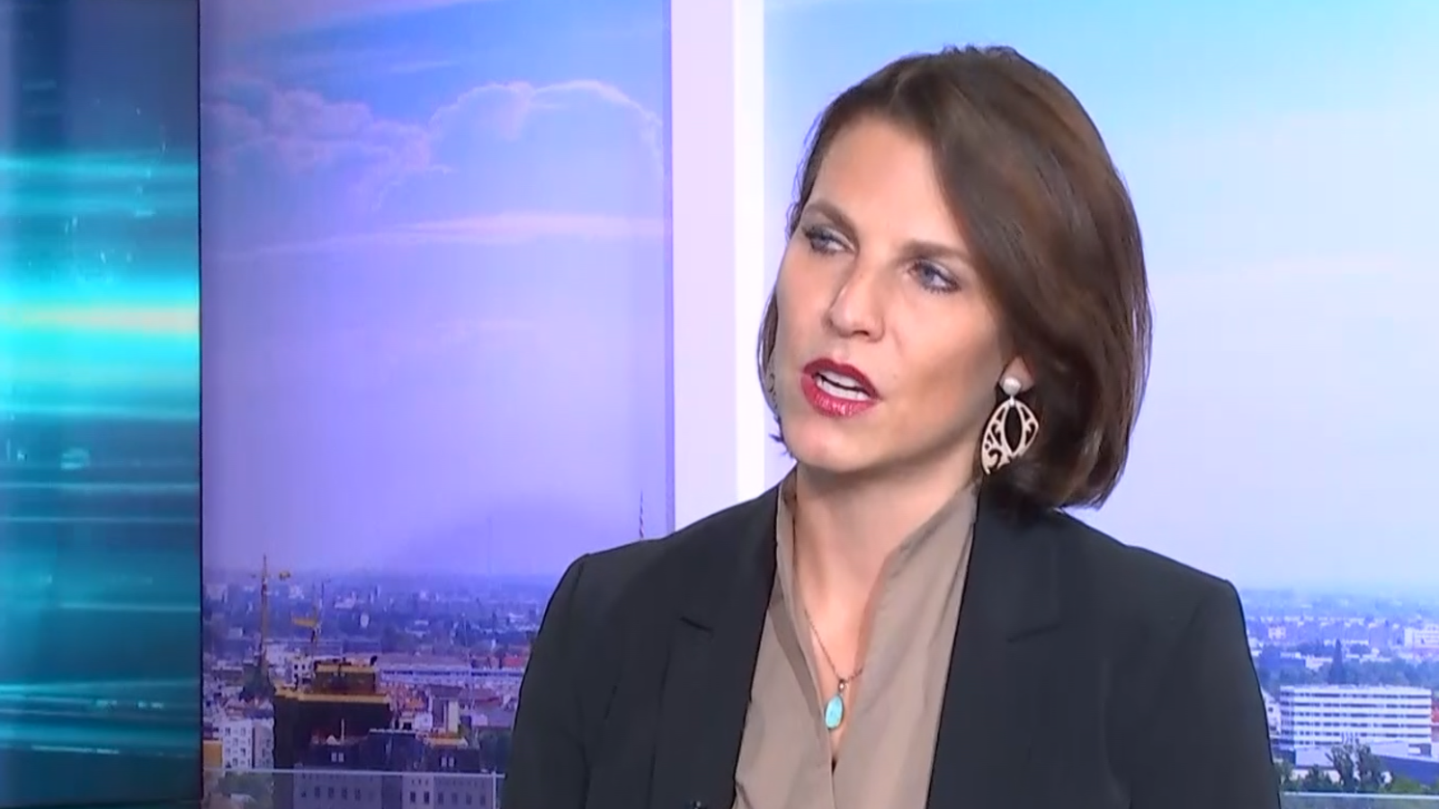 Fellner! LIVE: Karoline Edtstadler im Interview - oe24.tv