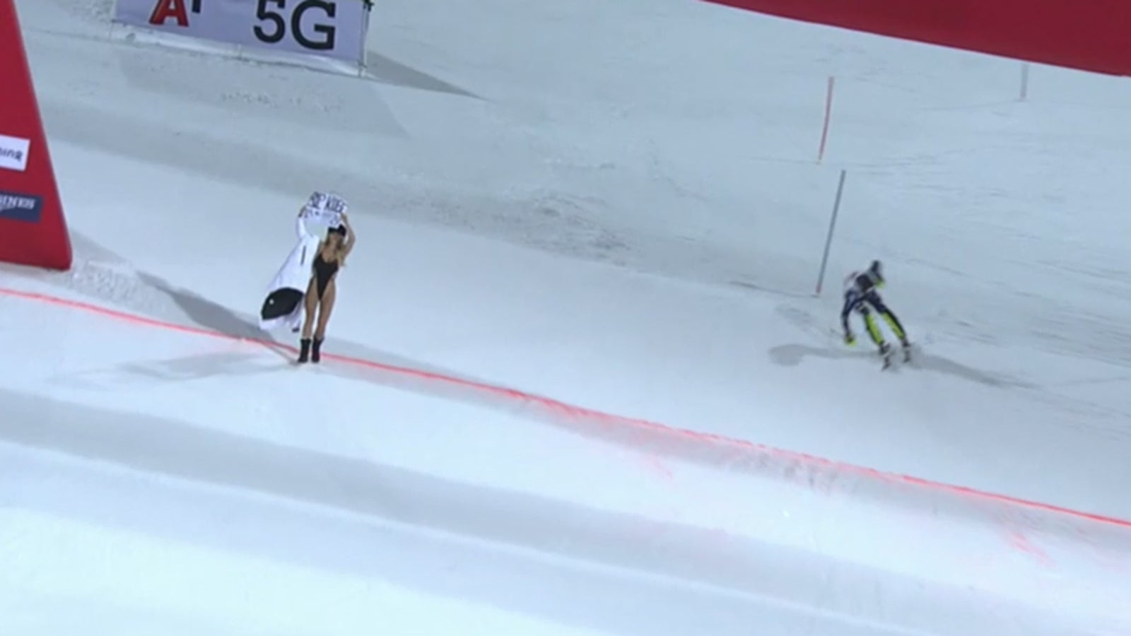 Lauf von Flitzerin gecrasht: So reagiert Ski-Star - sport24.at