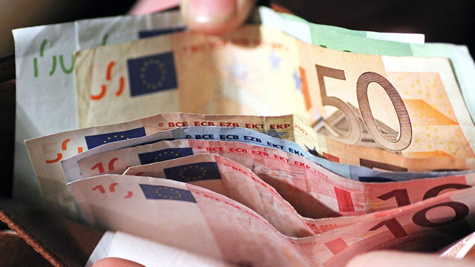 1.000 Euro kassieren! So holen Sie sich 2025 Ihr Geld vom Finanzamt ...