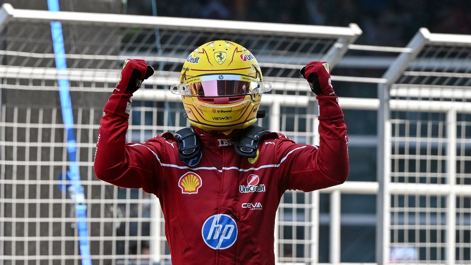 Ferrari-Hammer: Hamilton gewinnt Sprint in China - sport24.at