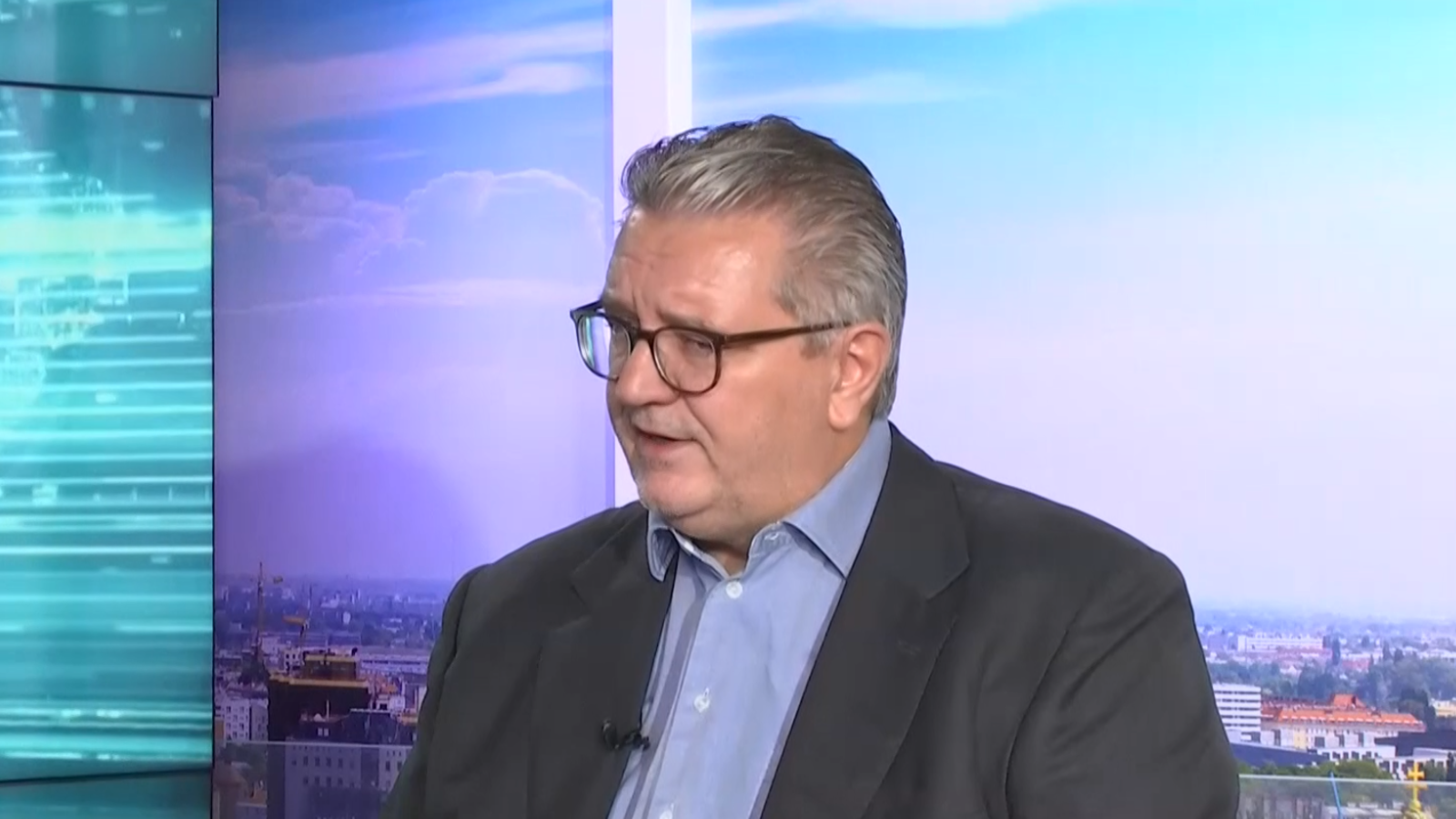 Isabelle Daniel: Peter Hacker im Interview - oe24.tv