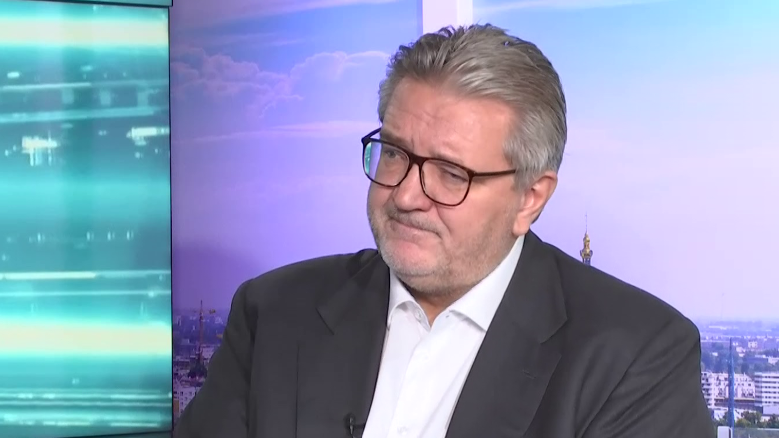 Gesundheitsstadtrat Peter Hacker im Interview | Isabelle Daniel - oe24.tv