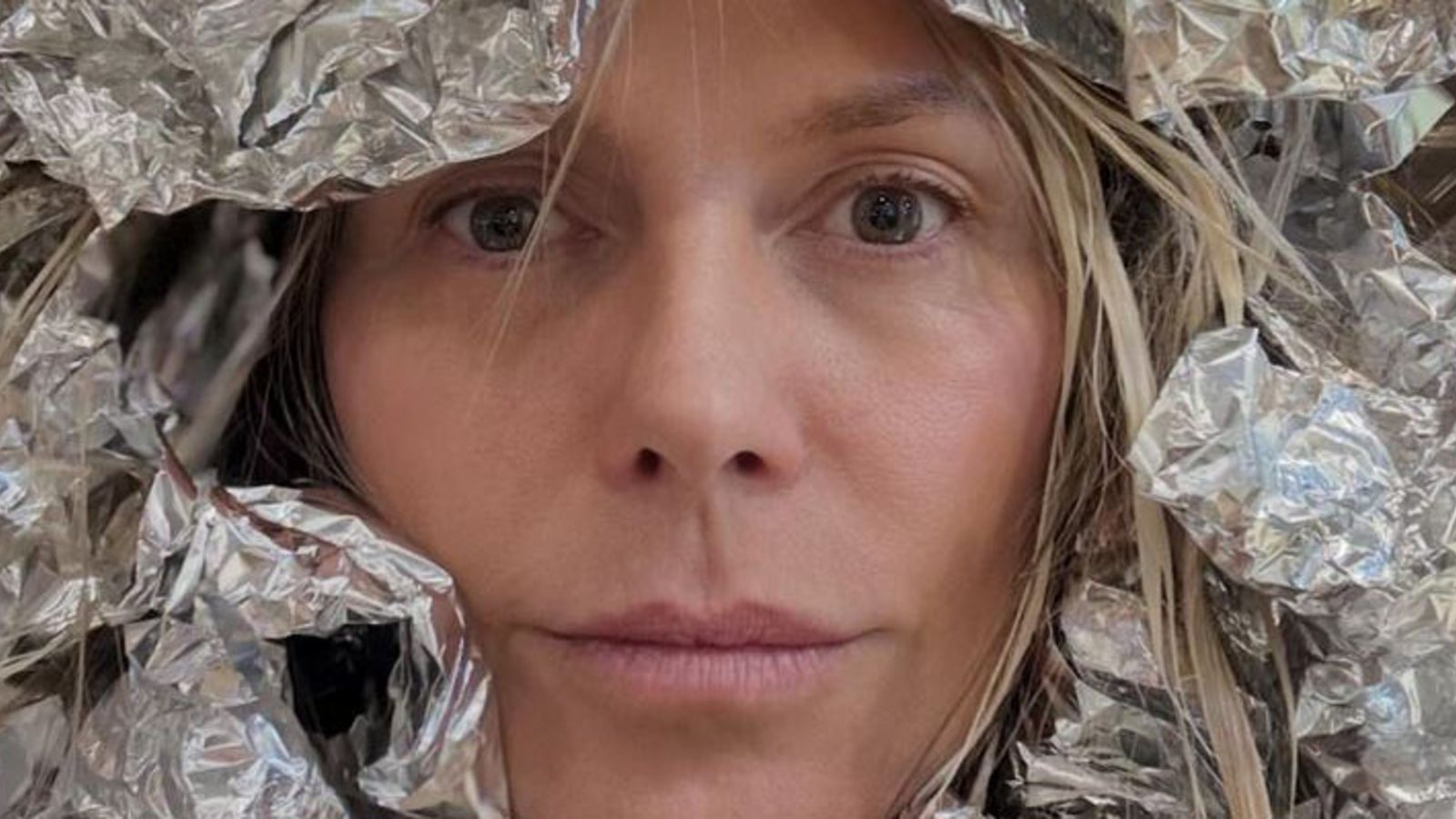 Wie bei GNTM: Heidi Klum zeigt sich beim Umstyling - stars24