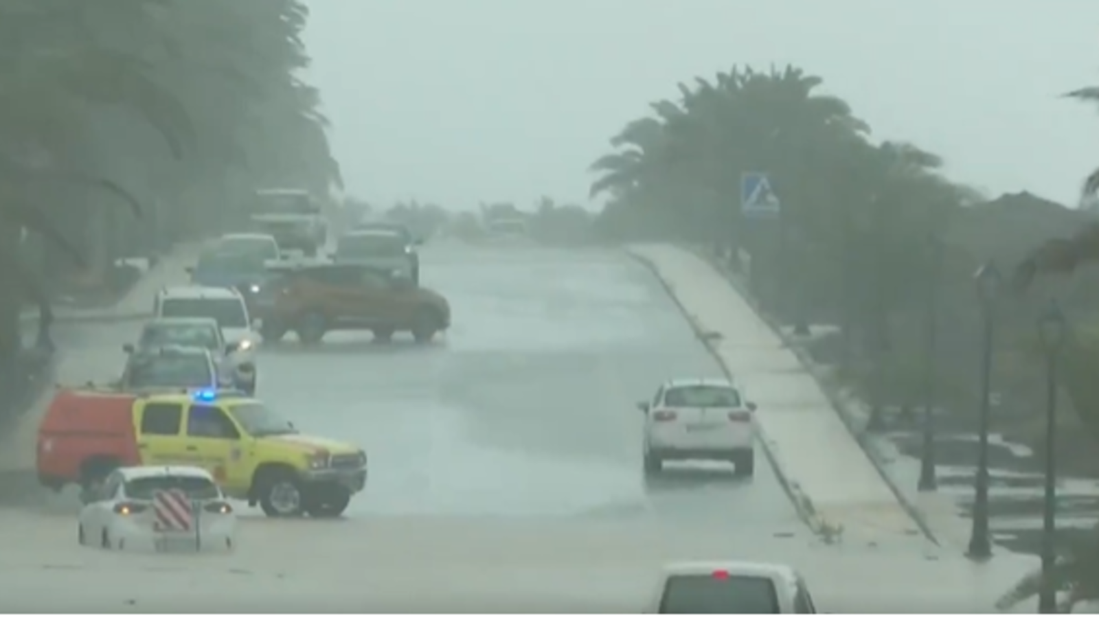 Urlaubs-Paradies geht unter: Notstand auf Lanzarote ausgerufen - oe24.at