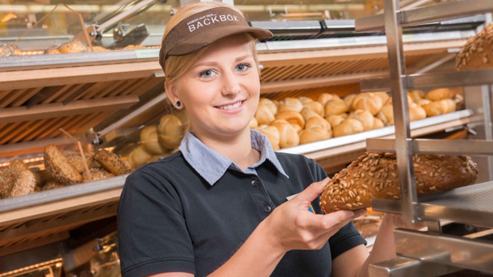 1.000 Hofer-Jobs dank Backbox - Business-Live