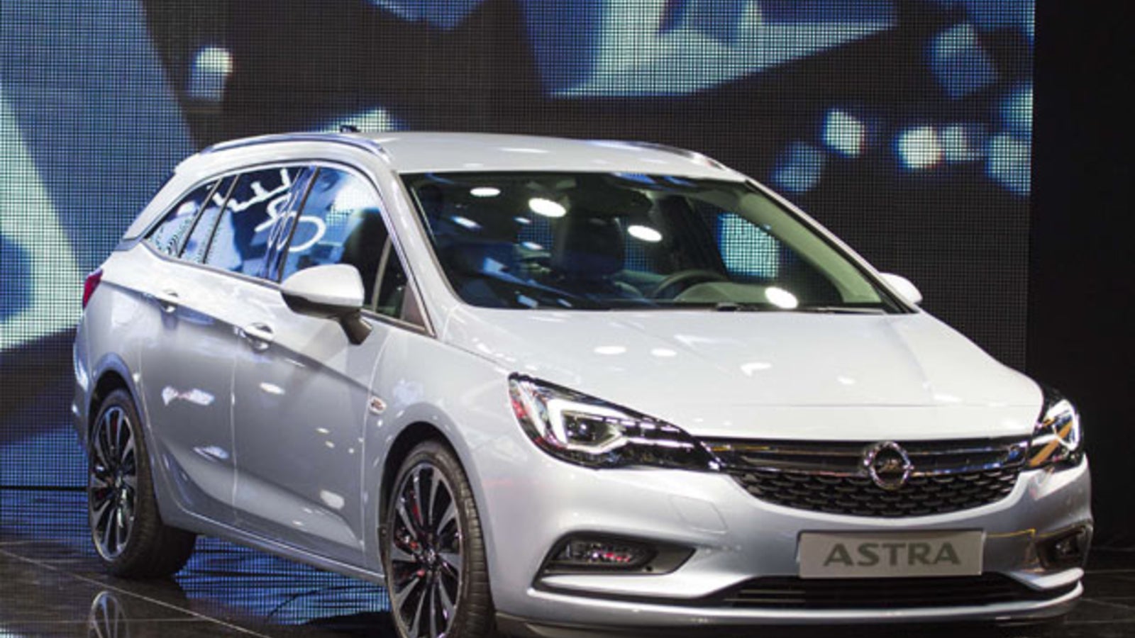 Fotos von der IAA 2015 - Messerundgang (1) - oe24.at