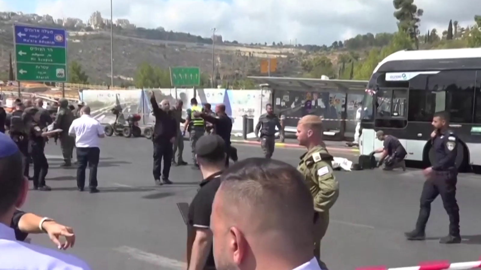 Terror-Anschlag in Israel: Mindestens vier Tote - oe24.tv