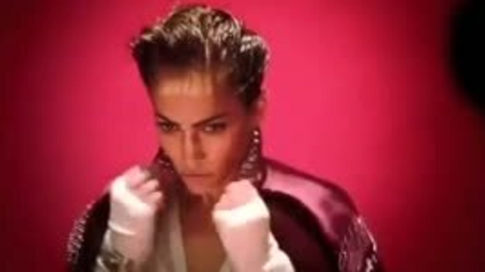 Jennifer Lopez als sexy Box Champ - oe24.tv