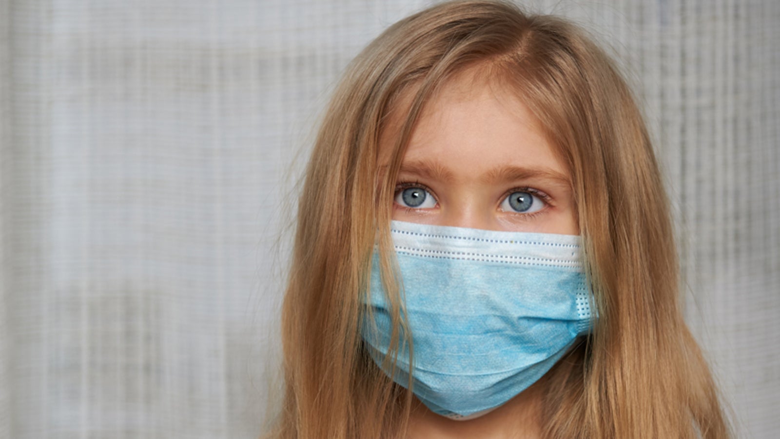 Studie zeigt, warum Kinder milder an Corona erkranken - oe24.at