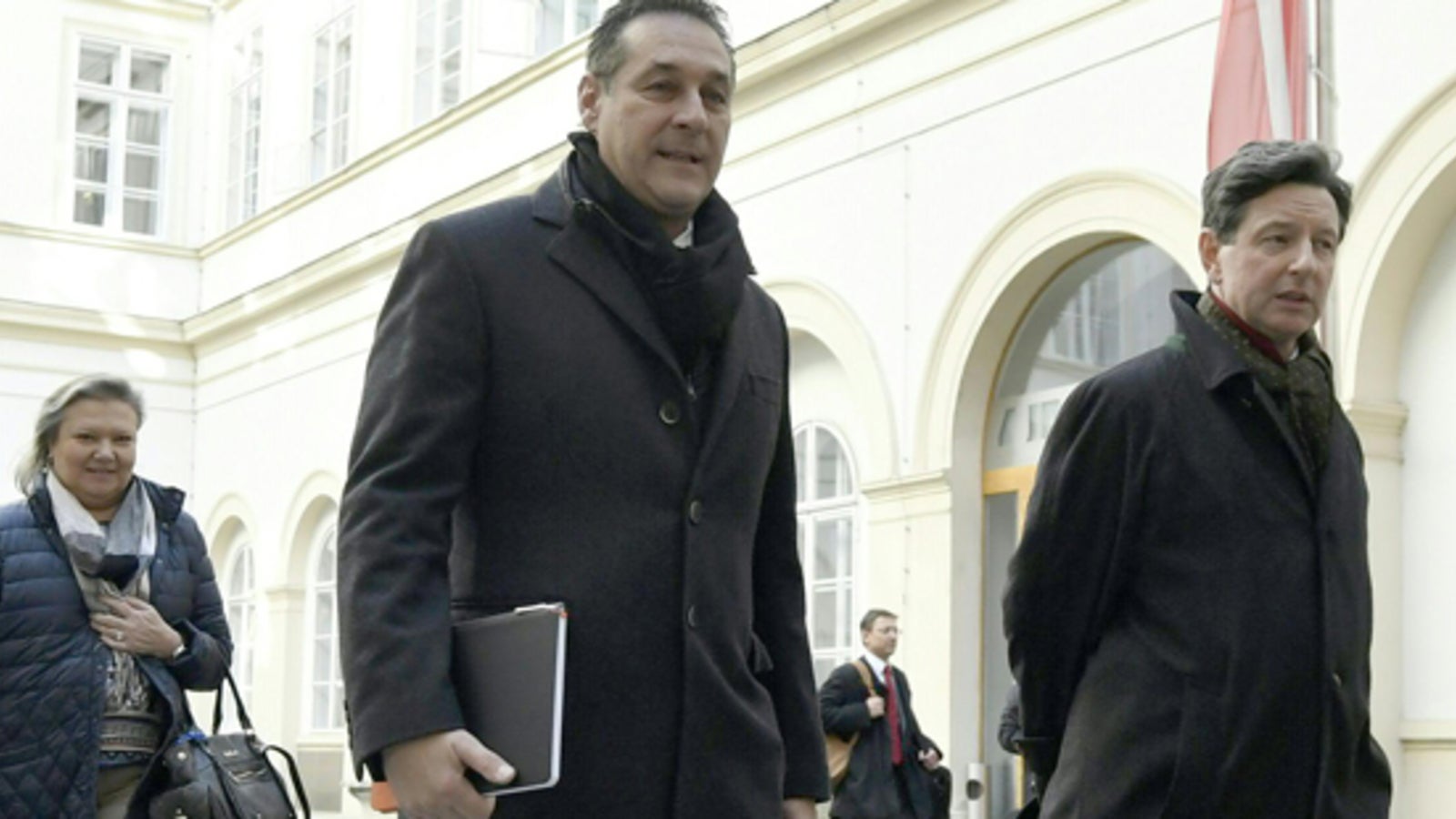 FPÖ: Klubdirektor Nemeth verzichtet auf Mandat - Politik-Live