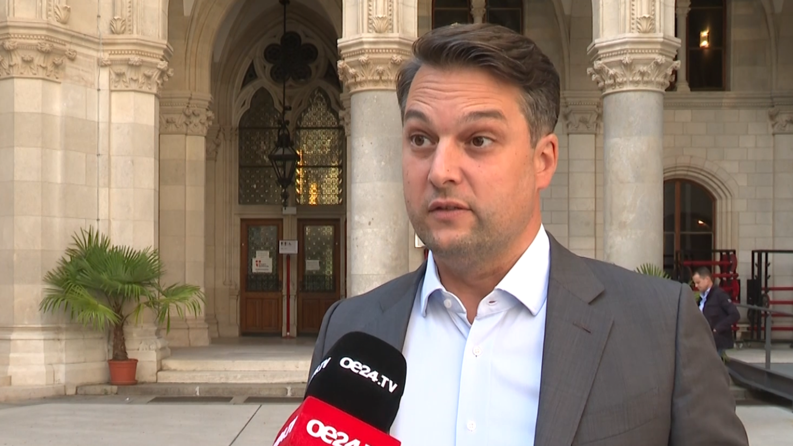 Nepp im Interview: Wien Energie Finanzauschuss am Zug - oe24.tv