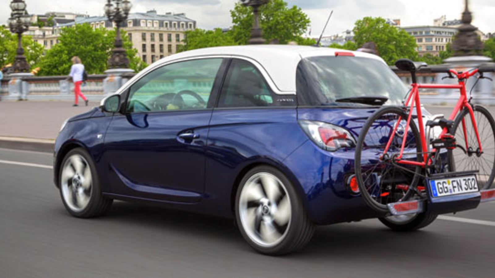 Opel Adam bekommt den FlexFix-Träger - oe24.at