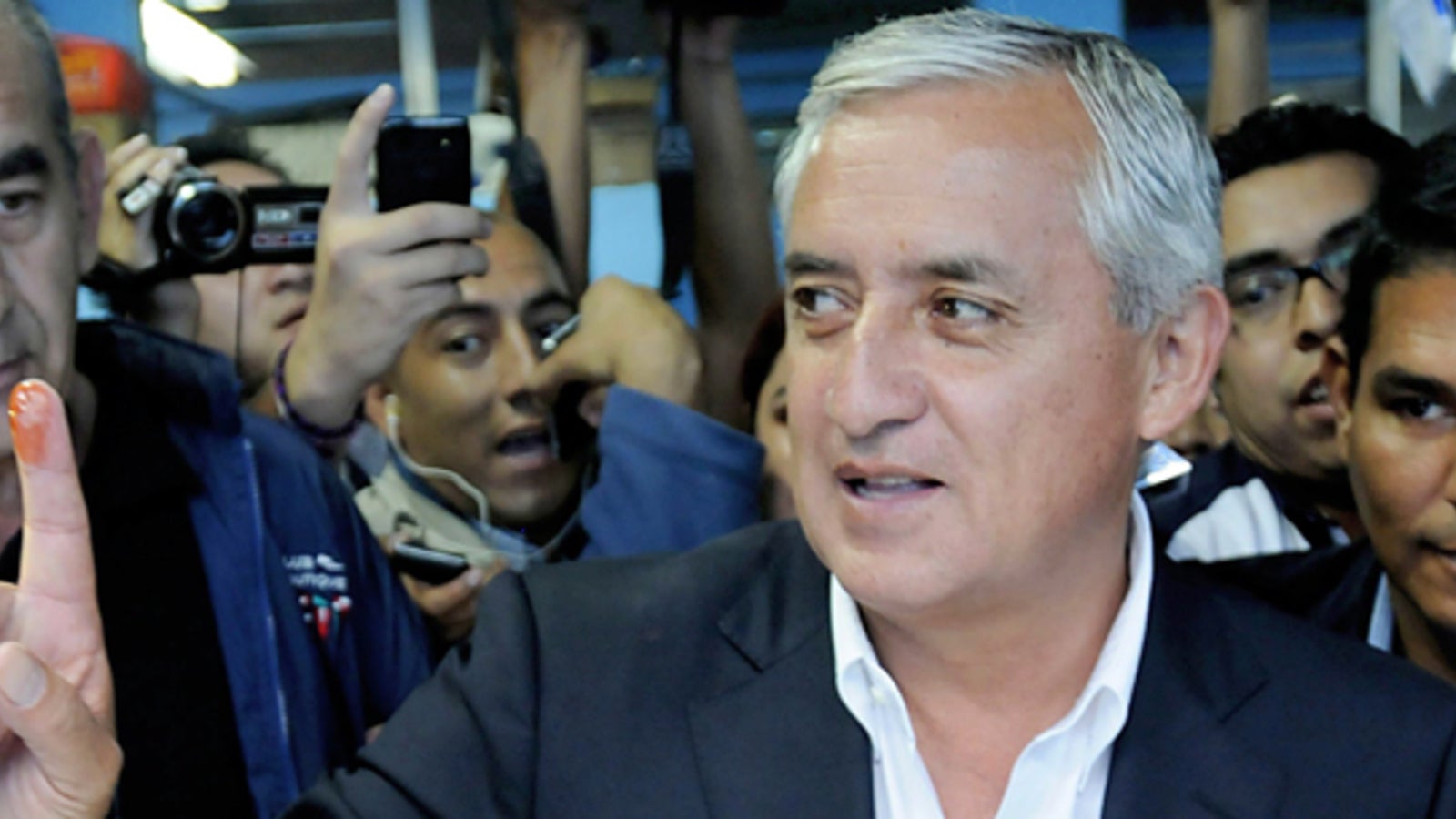 Ex-General Perez verfehlt Absolute - oe24.at