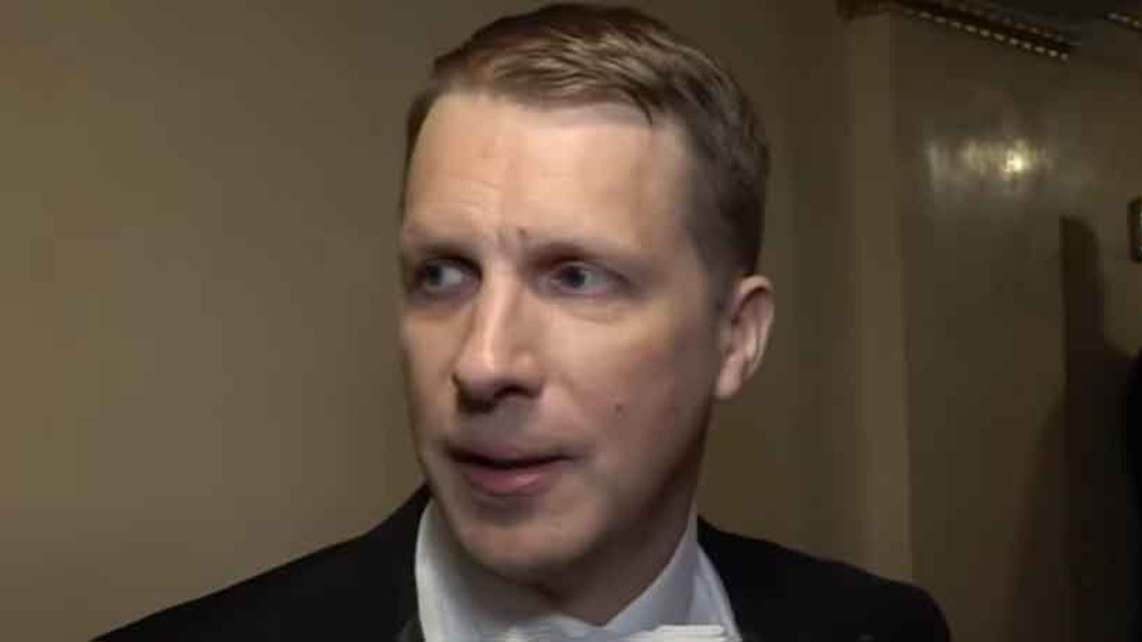 Rapper muss wegen Pocher-Ohrfeige-Video in den Knast - stars24