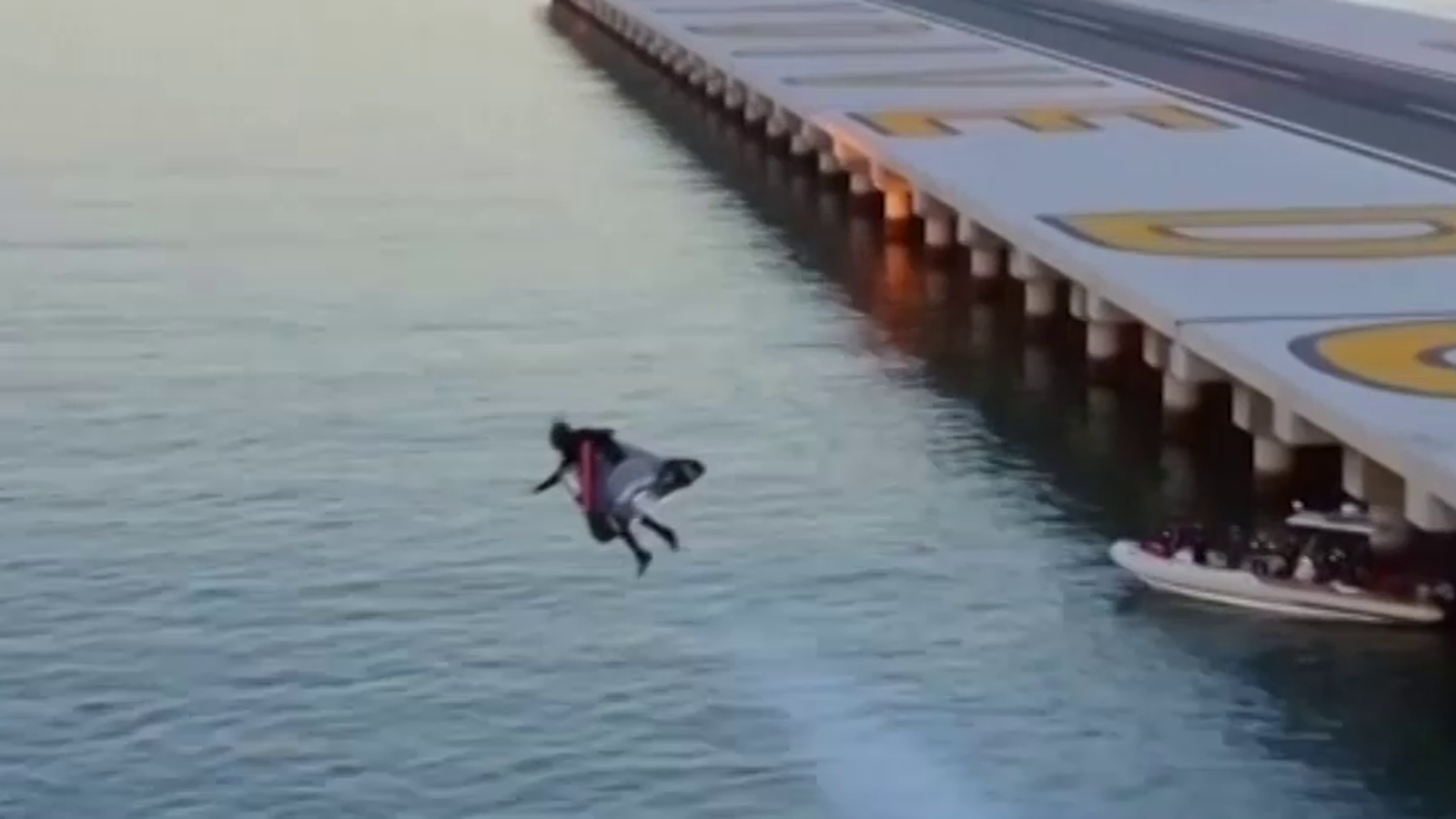 "Jetman" stirbt bei Training - oe24.tv