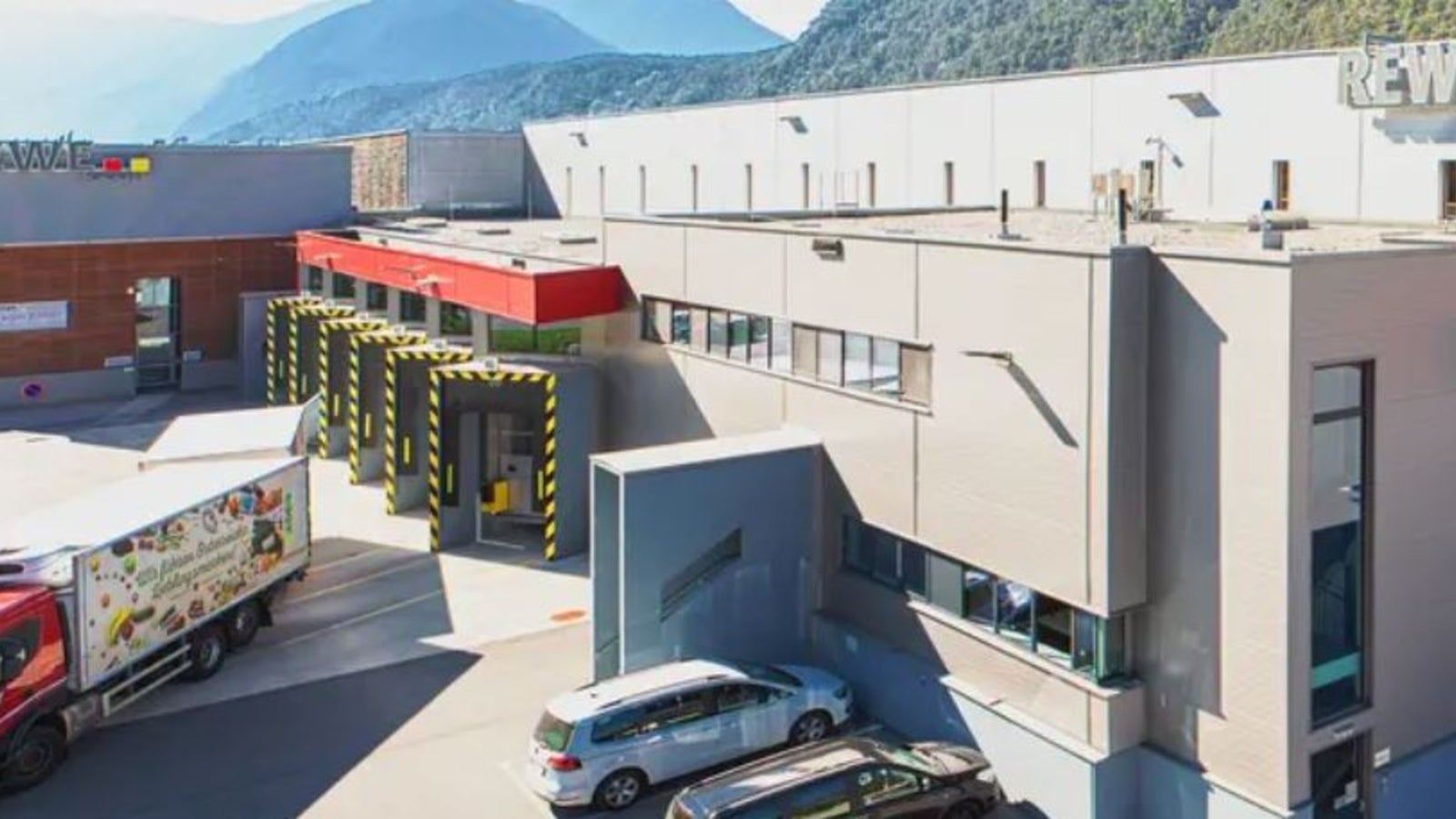 Rewe bündelt Logistik für Westösterreich in Tiroler Lager Stams - oe24.at