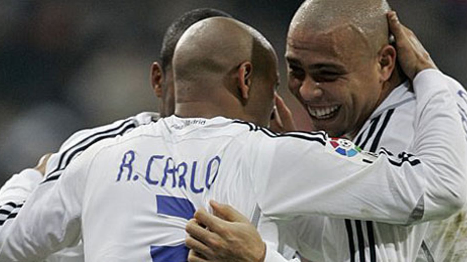 Not-Operation: Sorge um Brasilien-Legende Roberto Carlos - sport24.at