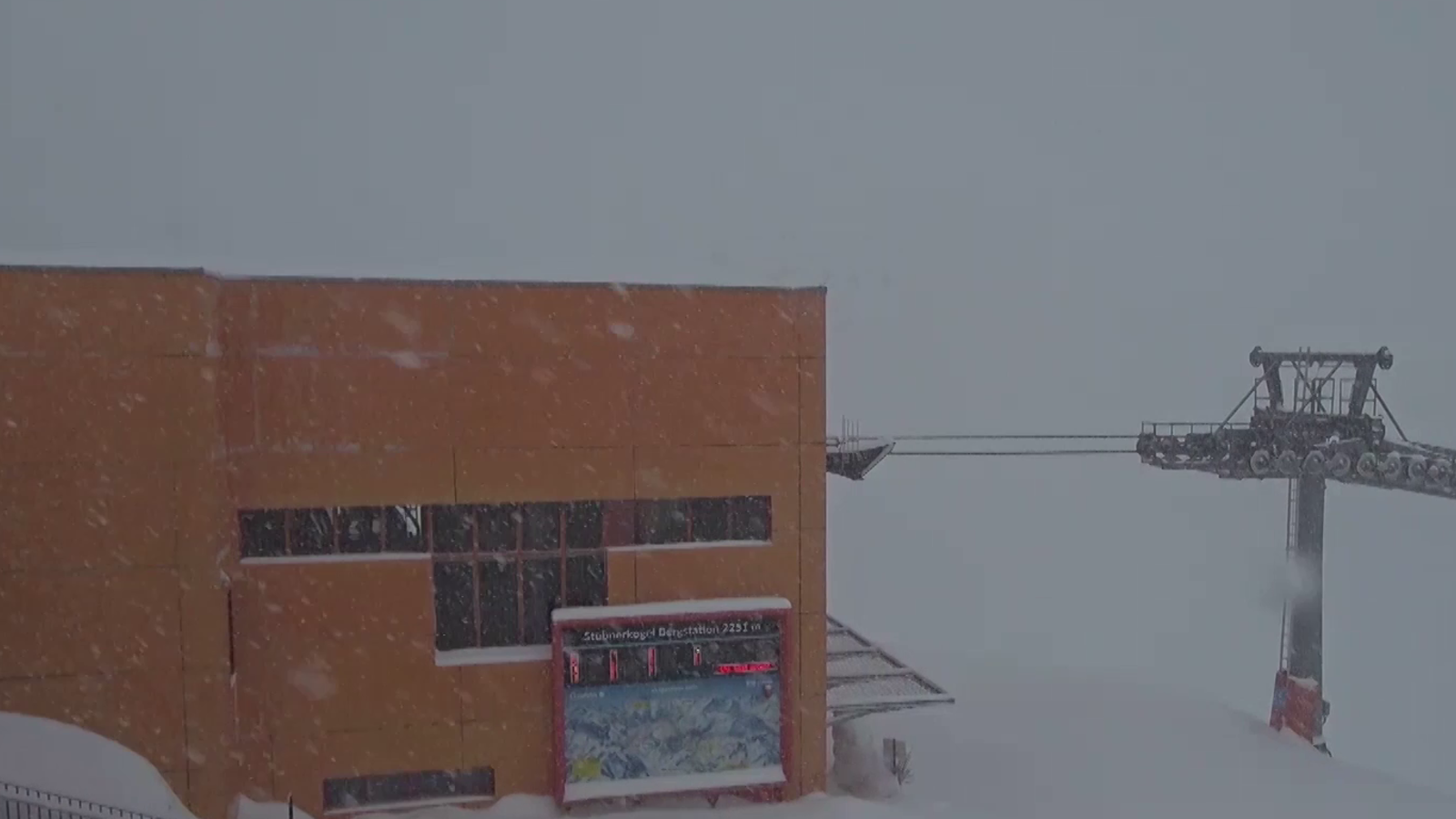 Wetter: Tief "Rudolf" bringt Starkregen und Schnee - oe24.tv