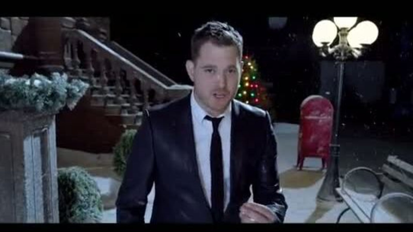 Michael Bublé - Santa Claus Is Coming To Town - oe24.tv