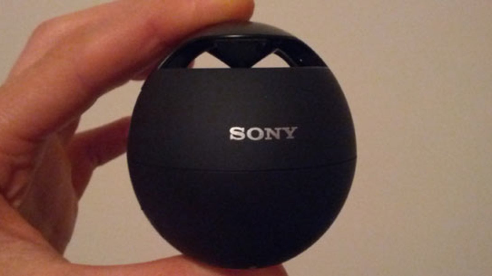 Sony Smart Mini-Musikbox im Test - oe24.at