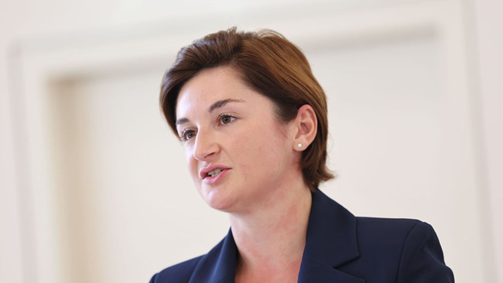 Salzburg streicht Asylwerbern Familienleistungen - Politik-Live