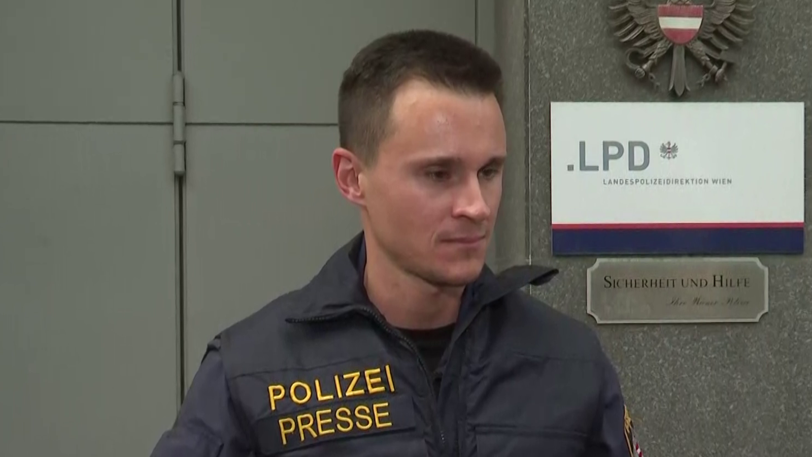 Polizeisprecher im Interview - oe24.tv